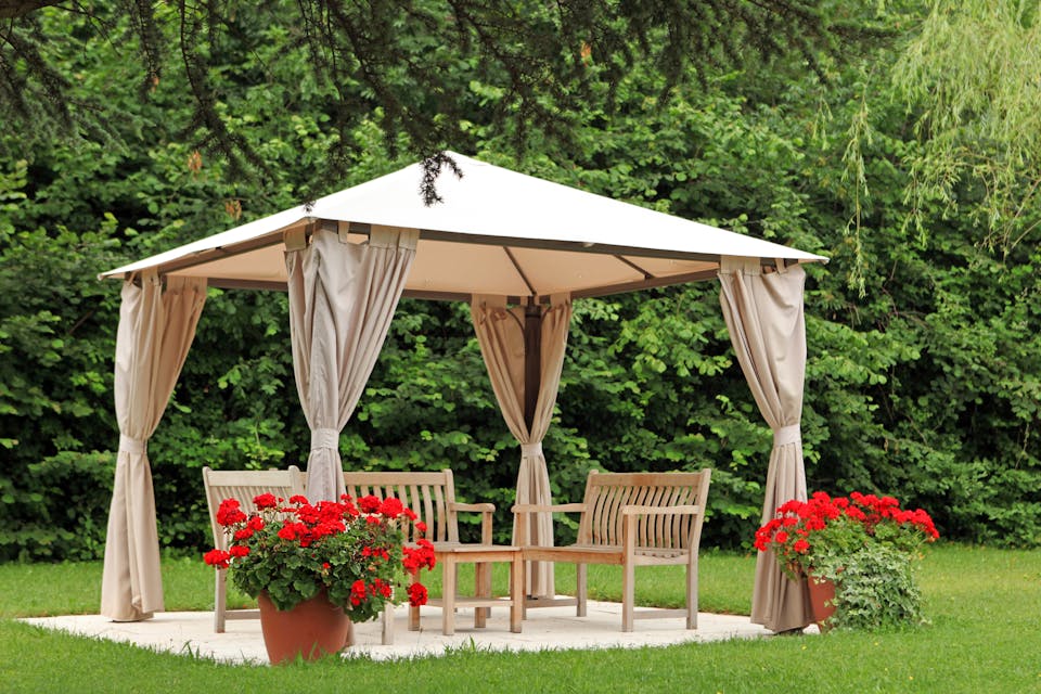 Pavillon de jardin (Gazebo) | Ville de Rigaud