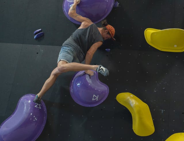 Rose Bloc | Centre d'escalade de bloc Rive-Sud